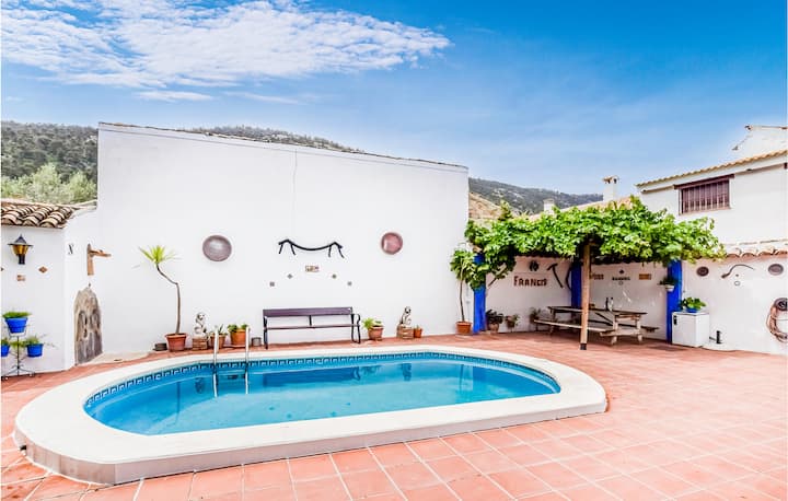 Gorgeous Home In Rute - Rute