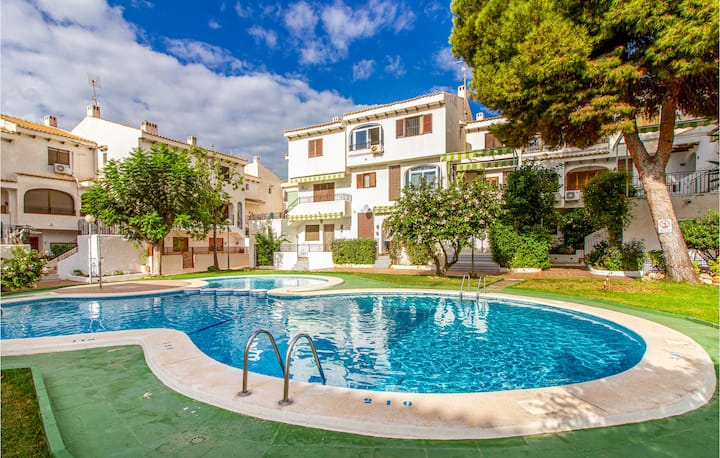 2 Bedroom Beautiful Apartment In Orihuela - La Zenia