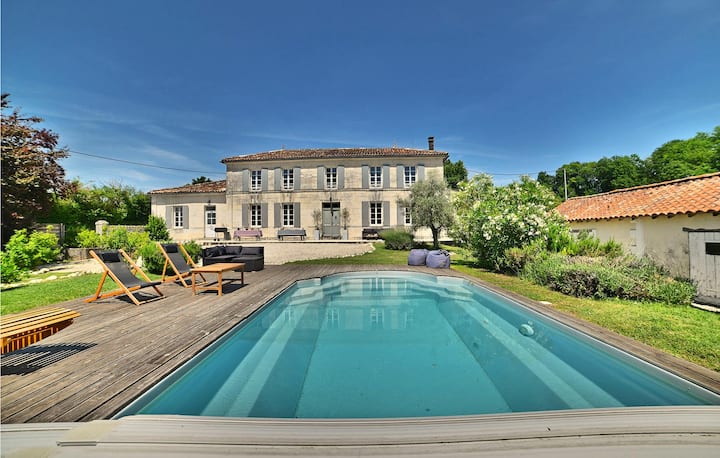 Nice Home In Arthenac - Jonzac