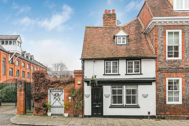 Charming Cottage In Central Henley By The River - Henley-on-Thames
