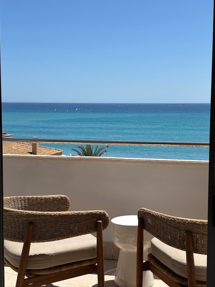 Exclusive Beachfront Duplex In El Campello - El Campello