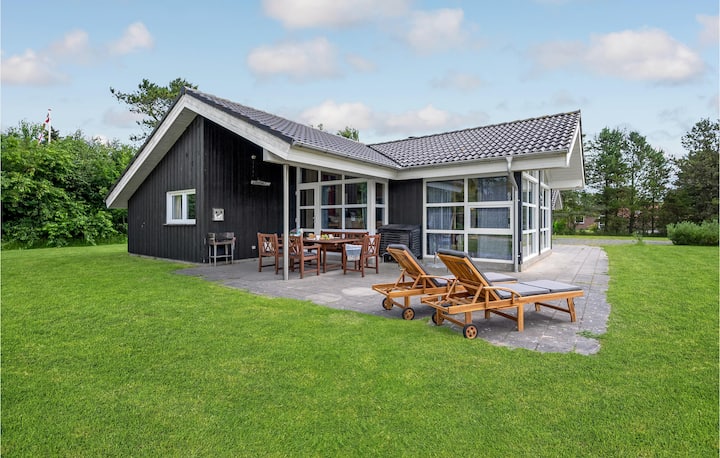 Beautiful Home In Oksbøl With Sauna - Danemark