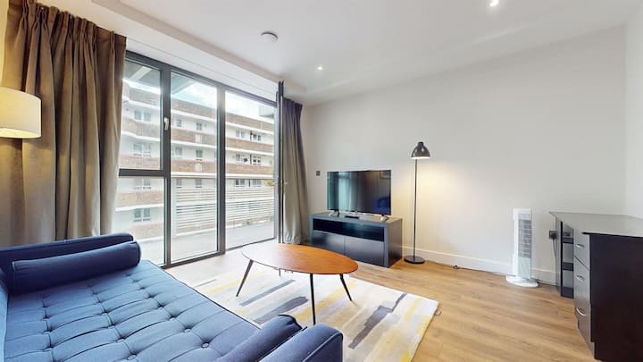 Modern 1 Bedroom Apartment - E05 - London