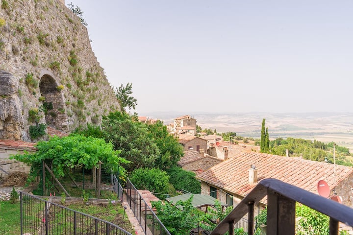Primo Maggio - Pienza