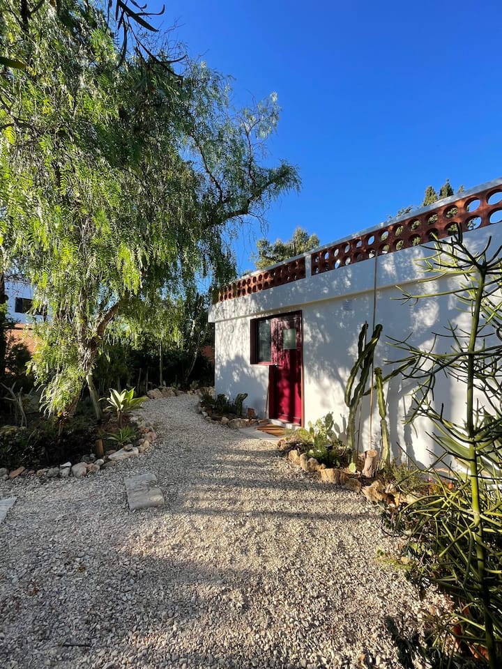 Maisonnette Dans Jardin Botanique 600m De La Plage - Albufeira