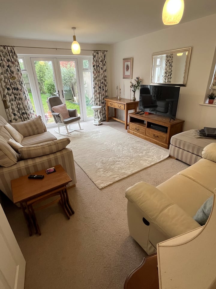 Modern Home Near Goodwood-walk To Motor Circuit - Midhurst