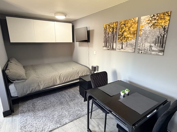 Private Studio | Leatherhead Station | Surrey - Dorking