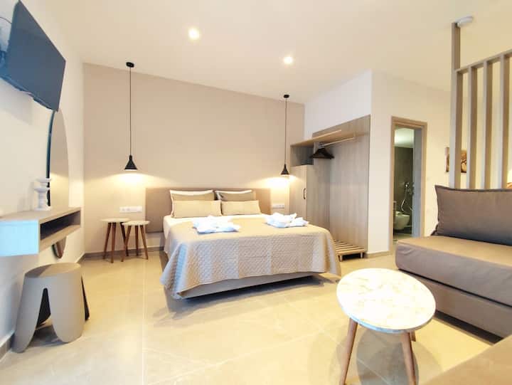 Junior Suite With Private Terrace & Sea View - Sougia