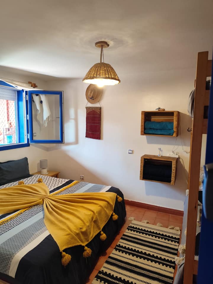 Chambre Quadruple Avec Sanitaires Partagés. - Imsouane