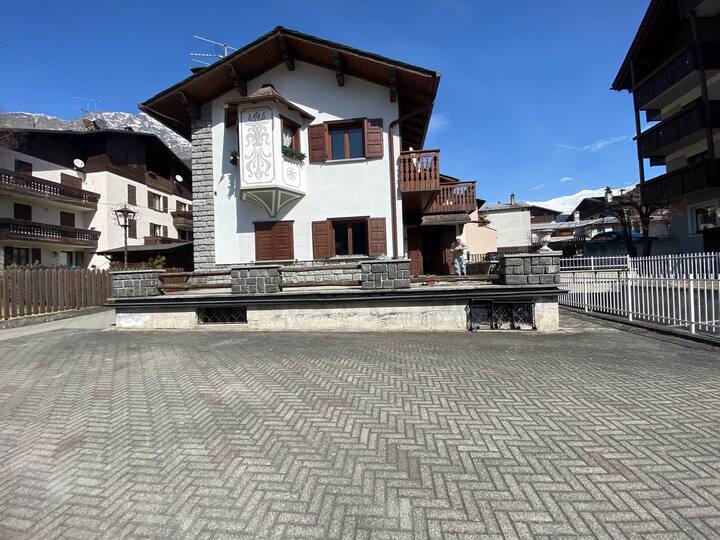 Chalet Dei Reparti Combo A Pochi Passi Da Funivia - Bormio