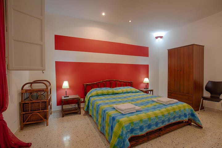 Guesthost - Casina Delle Palme In Trapani Center - Trapani