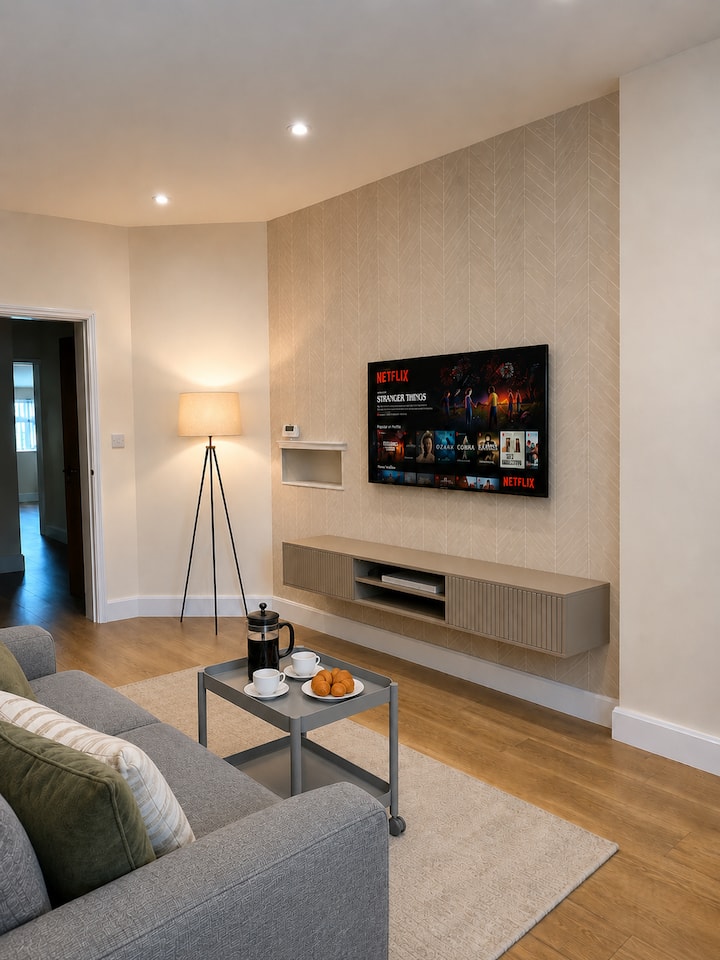Modern Bungalow With Parking For 2 | Long Stays - Southampton, UK