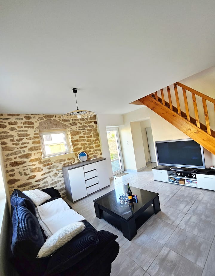 Maison Bourg Bretonne - Wifi - 2 Km Des Plages - Penmarch