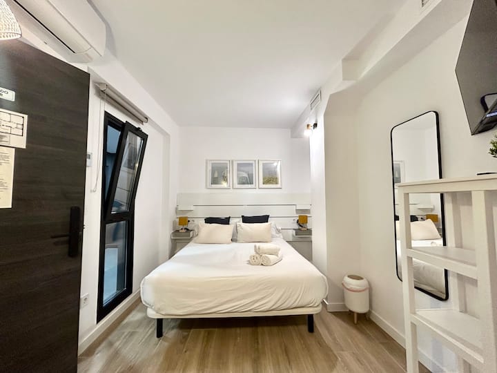 Zh-16 Habitación Privada Con Baño Privado Y áTico - Fuengirola