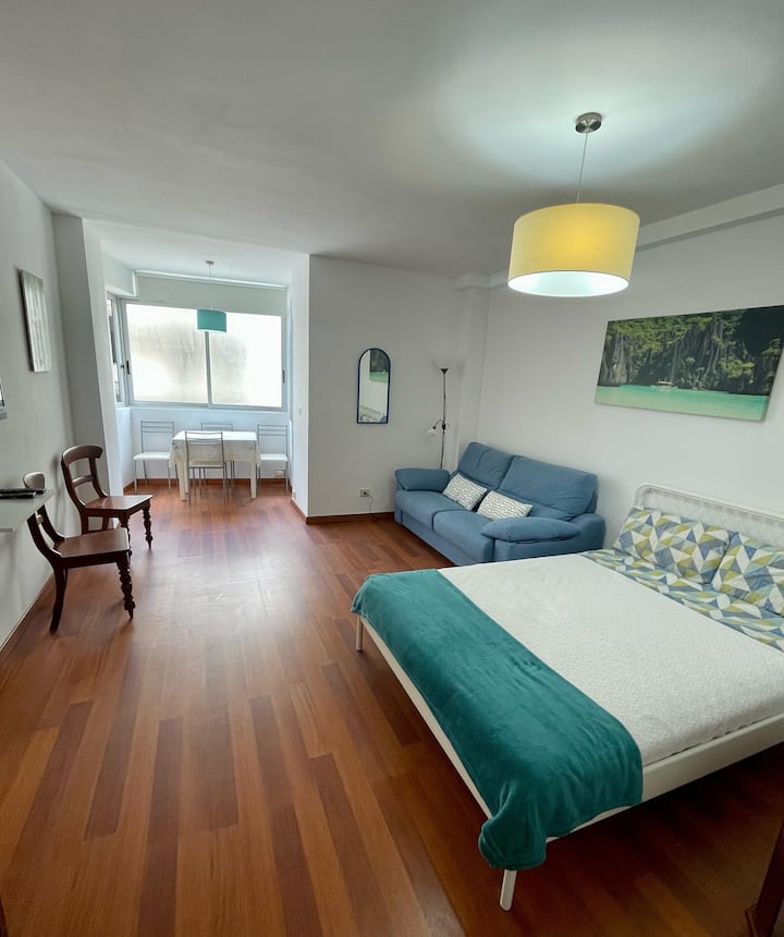 Seaside Quiet: Bright, Silent, Cozy Apartment - Puerto de la Cruz