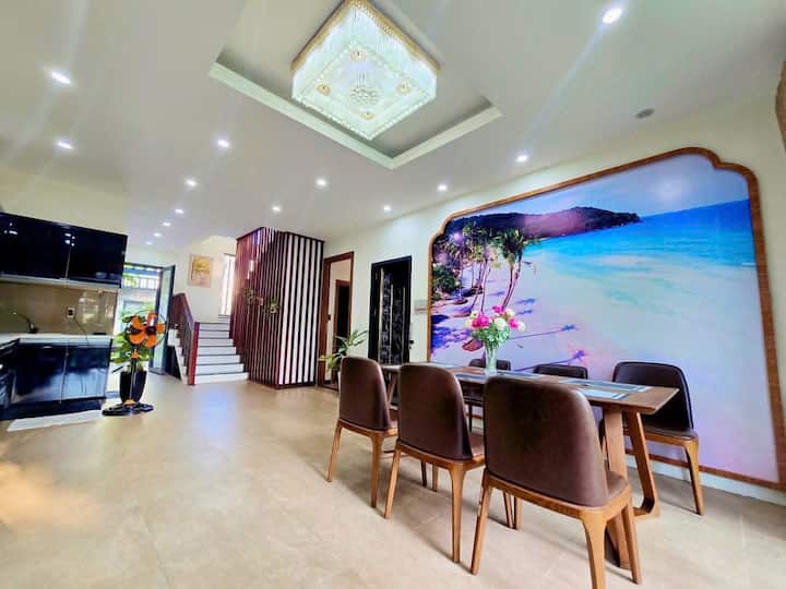 Vila 5 Phòng Ngủ Gần Biển Ngắm Hoàng Hôn Siêu đẹP - Phú Quốc