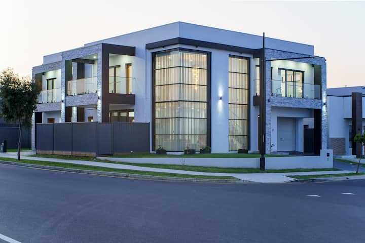 Luxury • Designer Home • Family Friendly • - Windsor, Australia