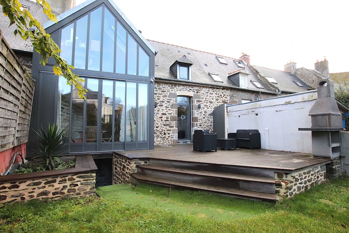 Maison De Charme En Plein Coeur De Solidor - Dinard