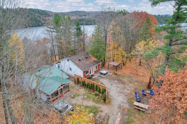 Rarely Offered Cottages Side By Side On The Lake - Val-des-Monts