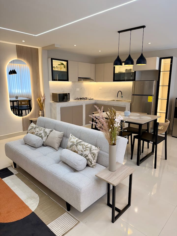 Lujoso Departamento | A/c |Parqueadero Privado - Santo Domingo