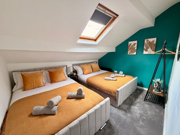 Modern Cosy Apartment | Free Parking | 10 Ppl - Sheffield