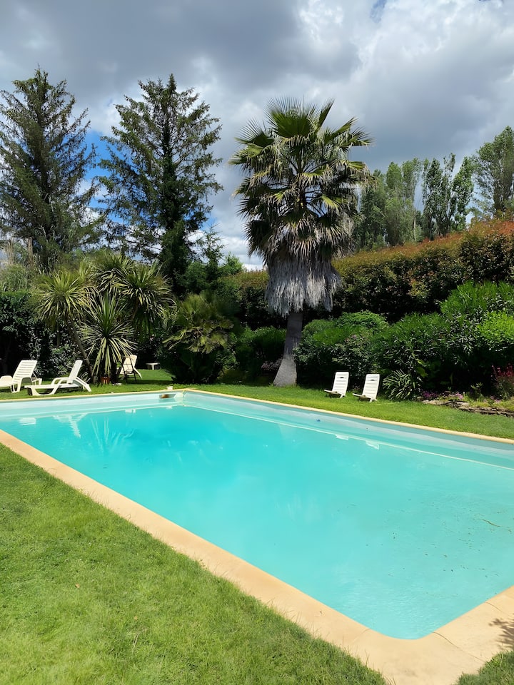 Gîte À Uzès, Au Bord De L'eau - Uzès