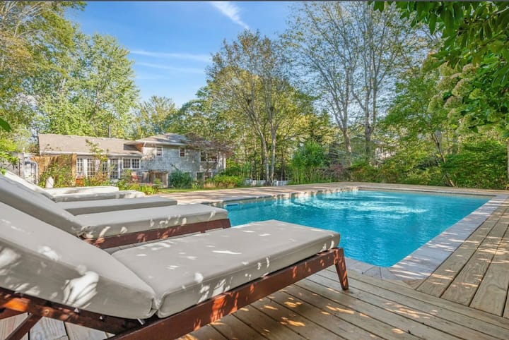 Sophisticated Hamptons Hideaway In Water Mill - Bridgehampton, NY