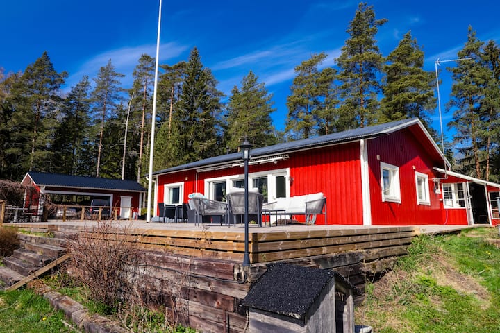 Merellinen Rantahuvila Omassa Luonnonrauhassa - Porvoo