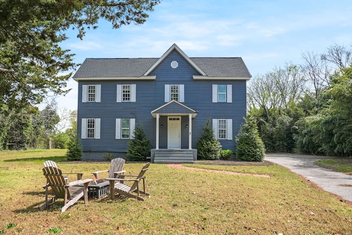 Farmhouse Sunset | Renovated - A Boater's Dream! - Cape Charles, VA