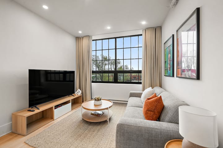 Vibrant Loft On St Laurent-plateau Mont-royal 403 - Laval
