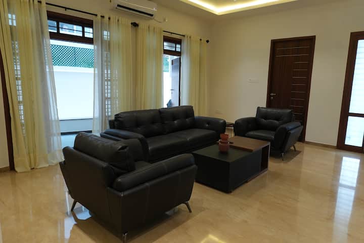 Solene- Luxury Villa In Pallikaranai | 3br - Chennai