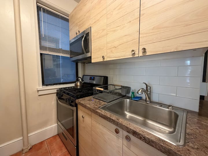 High-capacity Urban Oasis | 3br In Hell’s Kitchen - New York City
