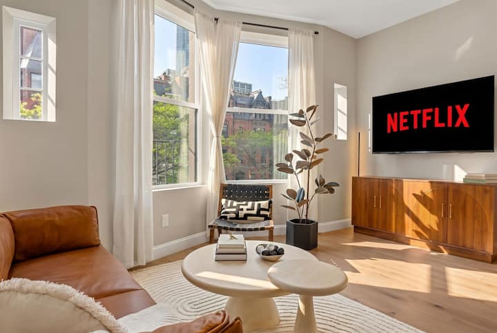 Newbury St Back Bay Condo Prudential Fast Wifi 1m - Belmont, MA