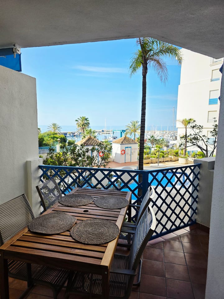 Elegant Apartment Next To Beach & Marina Estepona - Spain