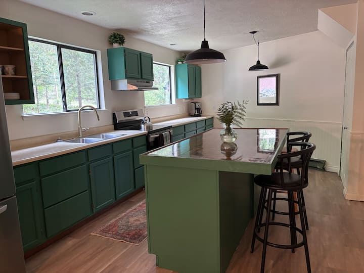 Fernwood House - Hornby Island