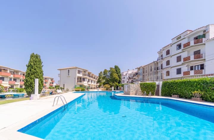 Apartamento Frente Al Canal Con Piscina - Empuriabrava