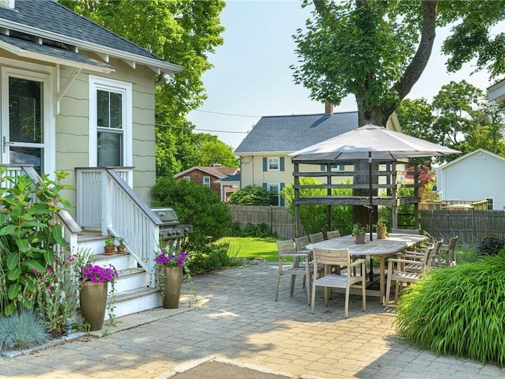 Upscale Coastal Retreat: 31 Miles To World Cup - Barrington, RI