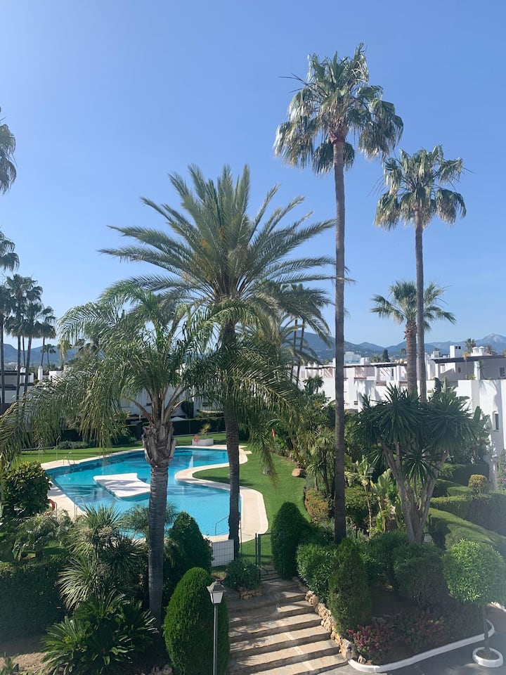 Charmigt Radhus 250 Meter Från Stranden - Marbella
