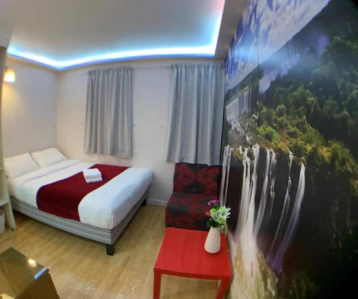 Barking Hotel - Affordable Hotel Rooms! - Barking