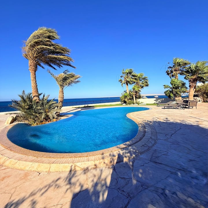 Luxury Red Sea Beachfront Villa Hurghada - Hurghada