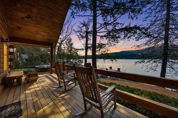 Water’s Edge | Private Dock, Hot Tub & Kayaks - Sunapee, NH