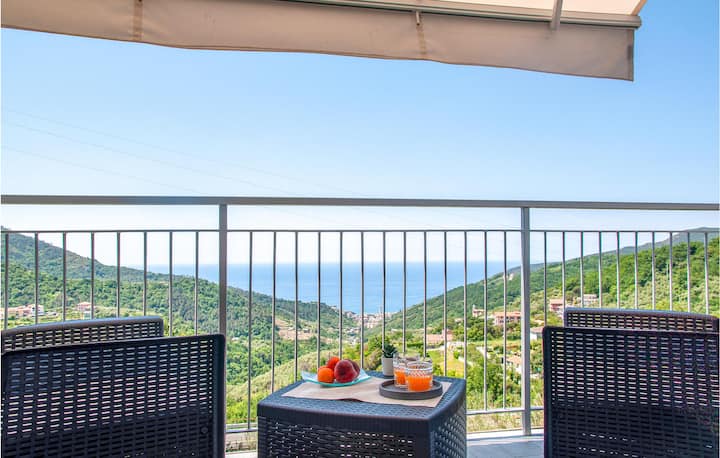Awesome Apartment In Moneglia With House Sea View - Moneglia