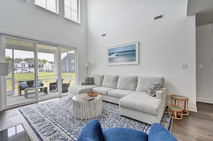 New Townhome Free Community Pool & Fitness Center - Delaware