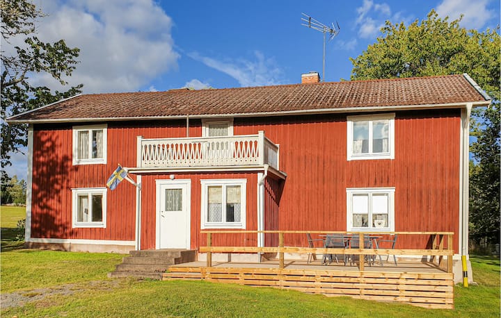 3 Bedroom Lovely Home In Vetlanda - Vetlanda