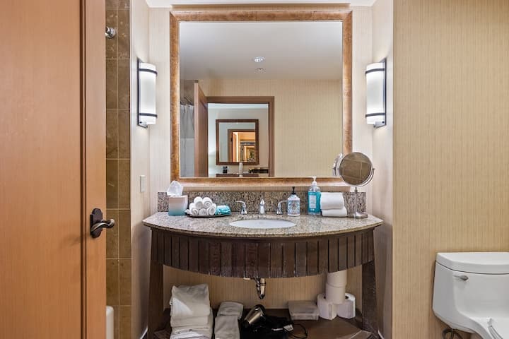 Suncadia Lodge View Studio! Sleeps 4. - Roslyn, WA