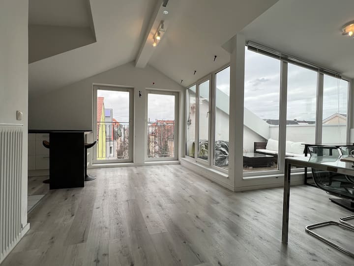 Beautiful Loft Near Olympiapark/ Bmw/ Petuelring - Munich