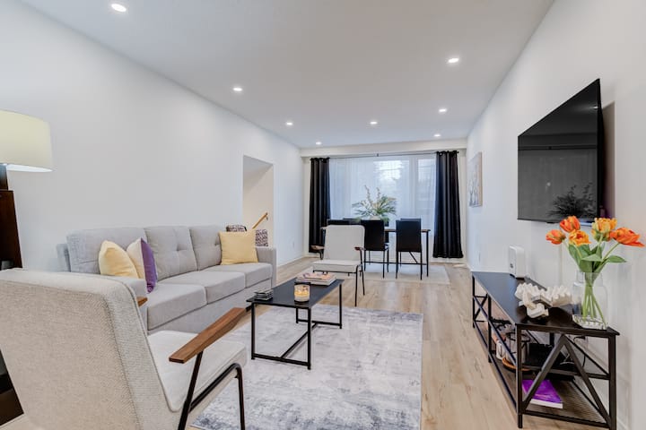 Beautiful Home In Bradford - Bradford, ON, Canada