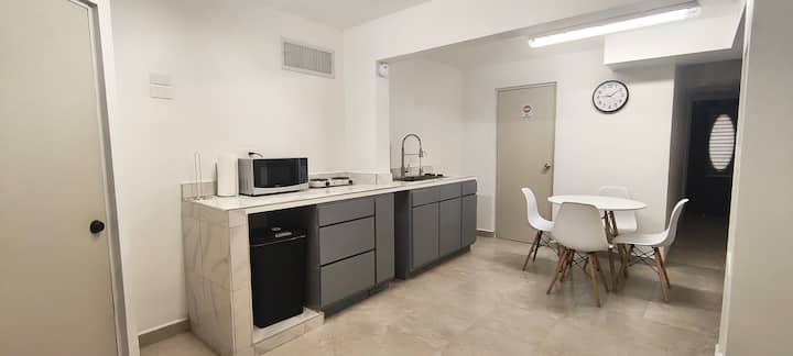 Preciosa Habitación 8; 3 Min Al Consulado - El Paso, TX