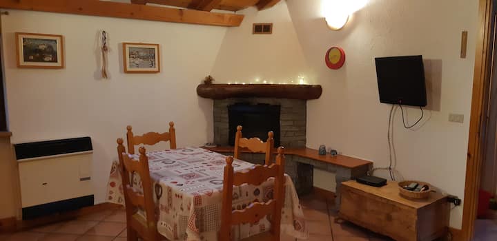 Casetta Di Montagna Con Camino - Aostatal