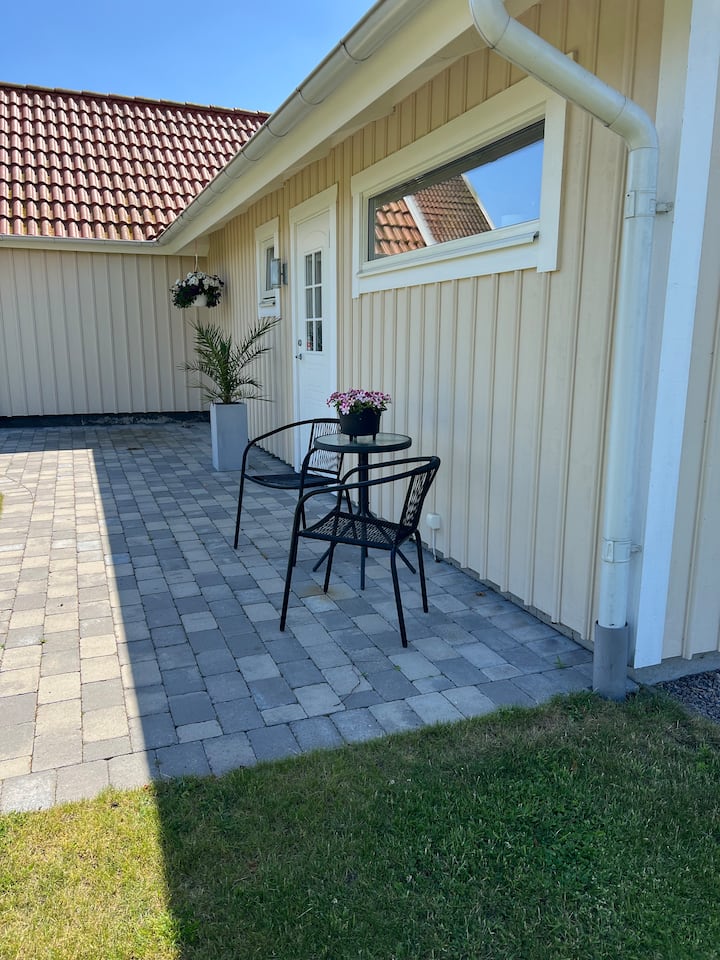 Havsnära Stuga I Glommen Uthyres I Sommar. - Falkenberg